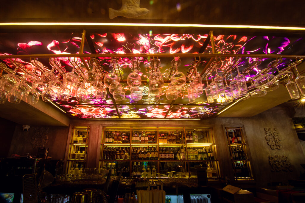 Our Restaurants – Romeo Lane