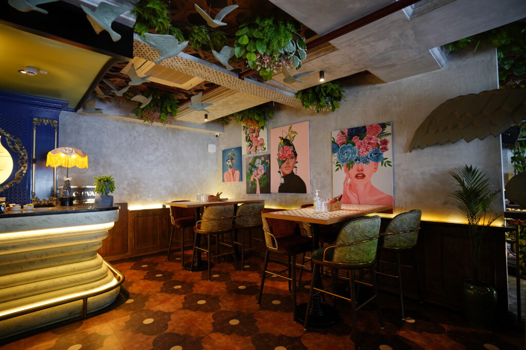 Our Restaurants – Romeo Lane