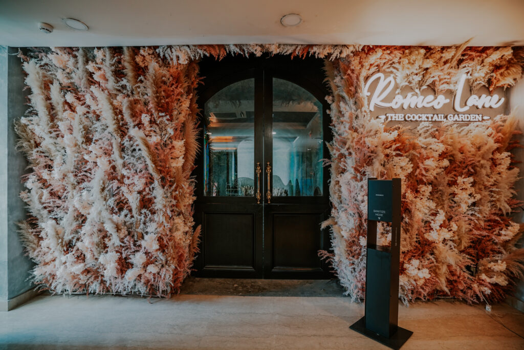 Our Restaurants – Romeo Lane